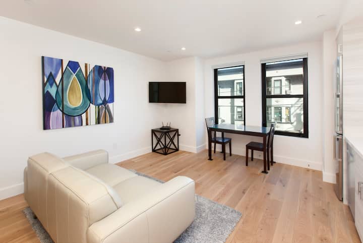 Lovely 1-bedroom Condo With Patio - San Francisco, CA