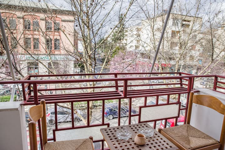 Love Tirana Apartment (Rr. E Kavajes) Sanitized - Tirana