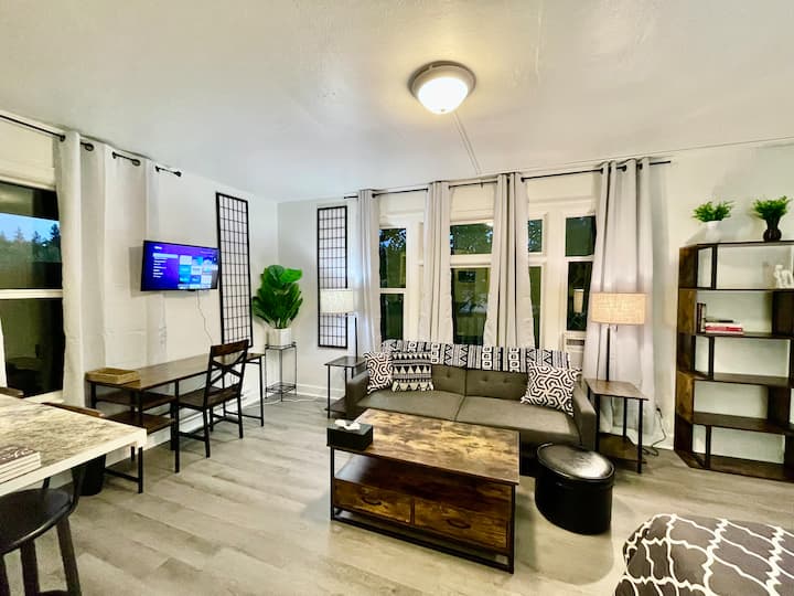 Studio Loft By Manito Park- Downtown- Hospitals! - Spokane, WA