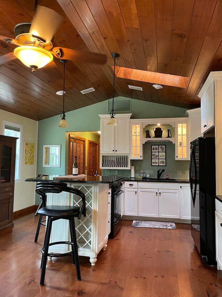 Cozy Beach House Of Your Dreams - St. Augustine, FL