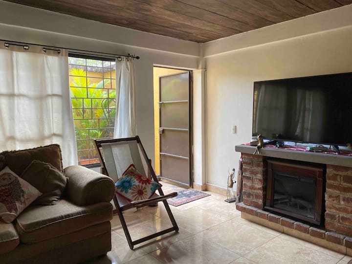 1 Bedroom - Private Residential - Santa Ana