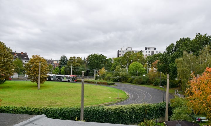 Messe/flughafen/iss-dome, 2 Schlafzimmer + Bad - Ratingen