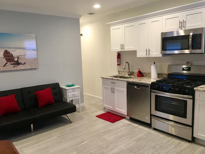 Three Bedroom Modern Apartment - Seaside Heights, NJ