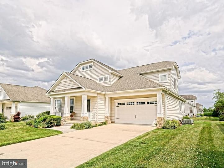 Great Resort Home For Friends And Families - Lewes, DE