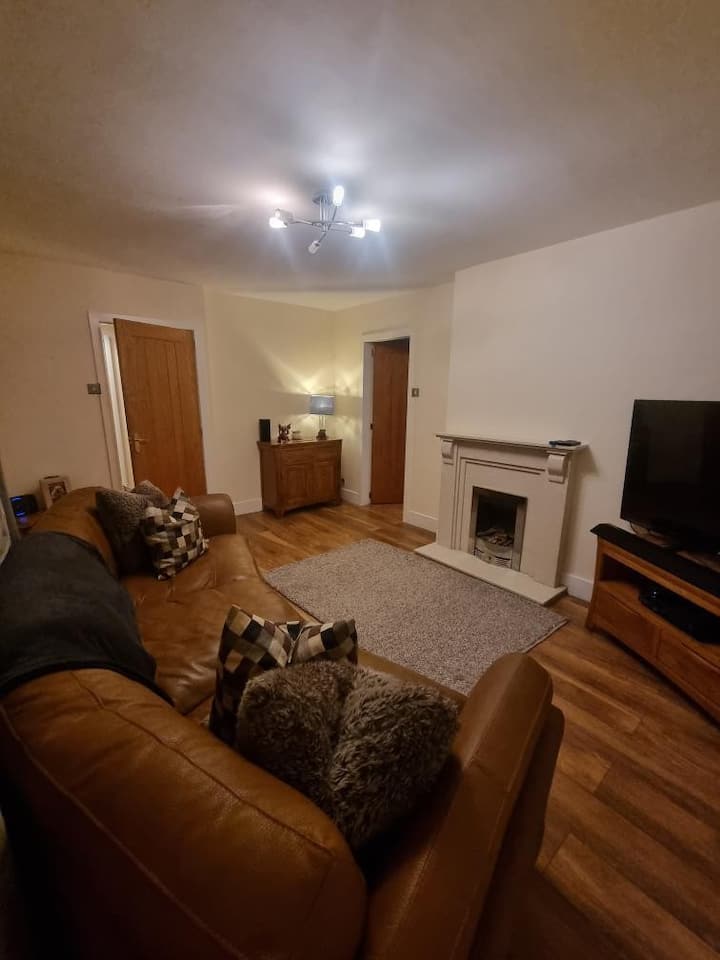 Hottub, Well Equiped House, Nr Chester, Nr Station - National Trust - Erddig
