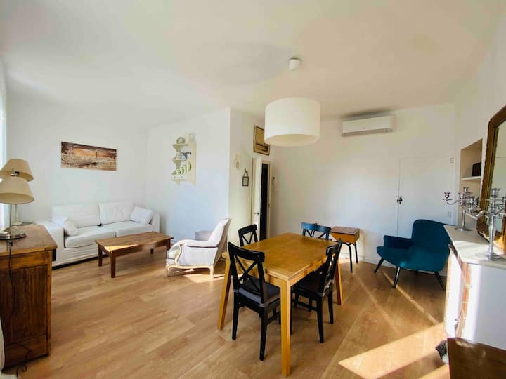 Intra-muros Charmant Appartement T2 - Avignon