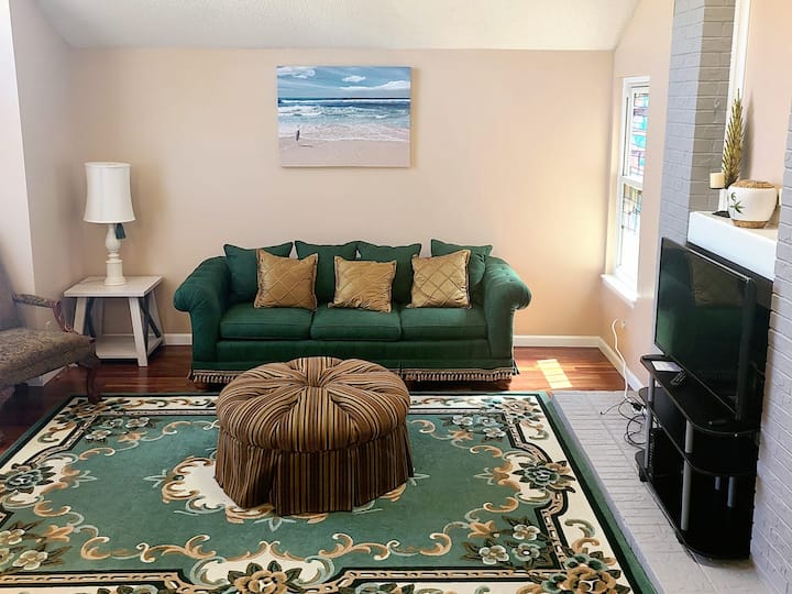 Peaceful Stay # 20120536 - Aurora