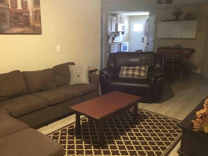 Lovely 3 Bed 2 Bath Condominium 4 - New Hampshire