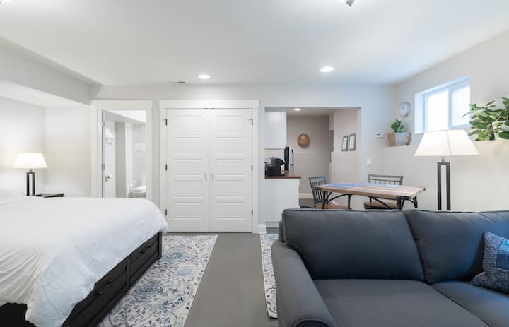 Alberta Arts Stylish Studio W/ Private Entrance - Portland, OR