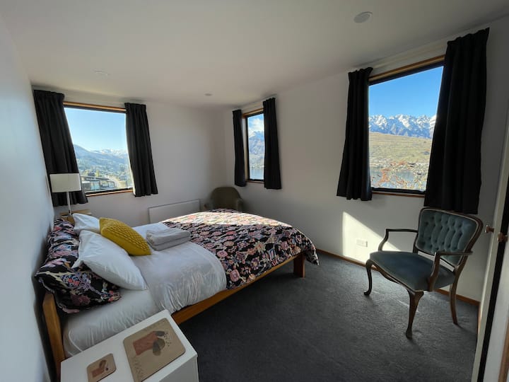 Amazing Views And Location! Close To Everything - Queenstown