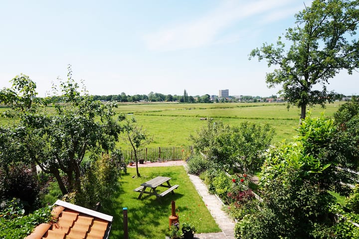 Charming House With Beautiful View / Free Parking - Amsterdam
