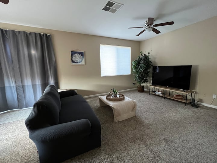Big Quiet Room In West Sacramento - Sacramento, CA