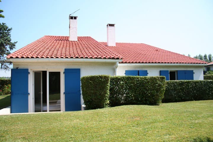 Villa St Jdl Vue Mer+plage 5mns Pied+parking+wifi - San Juan de Luz