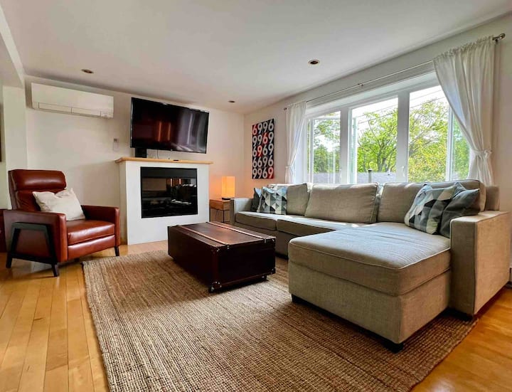 Court Street Hideaway-modern W Private Large Decks - Provincetown, MA