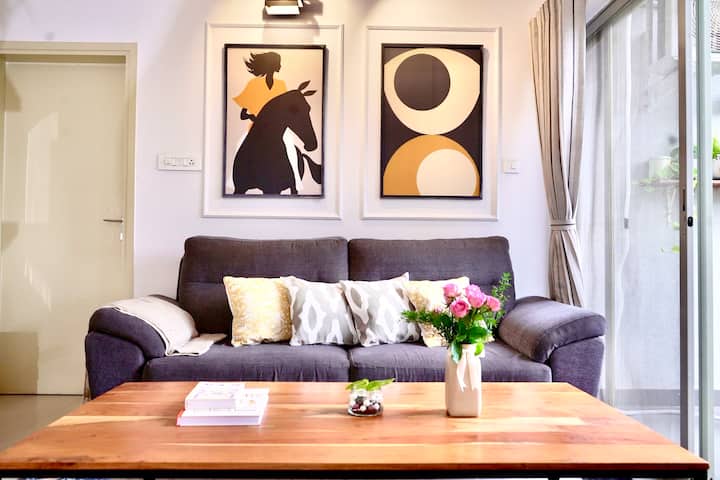 ★Central Residence★chic & Luxurious 2bhk With View - Pune