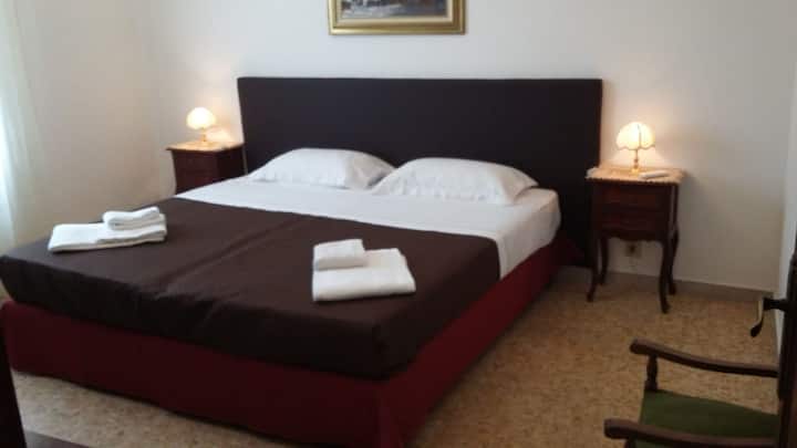 Casa Cipolla - Double And Airy Room In Centre - Taormine