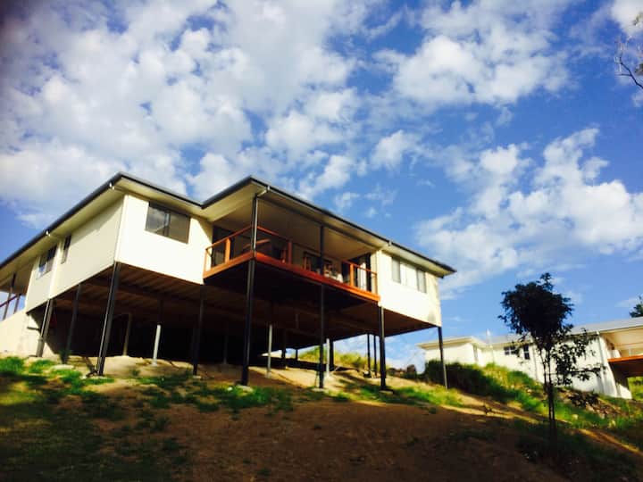 Guests House Airlie Beach Free Wifi & Brekky (3) - Proserpine
