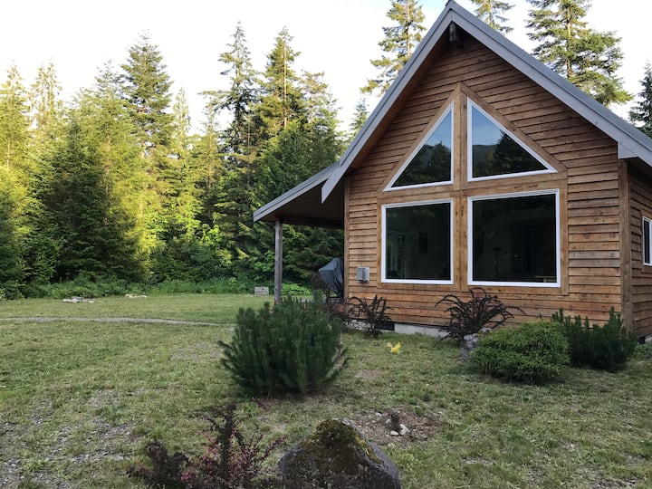 Modern Money Creek Cabin - For Long Term Stay - Skykomish, WA