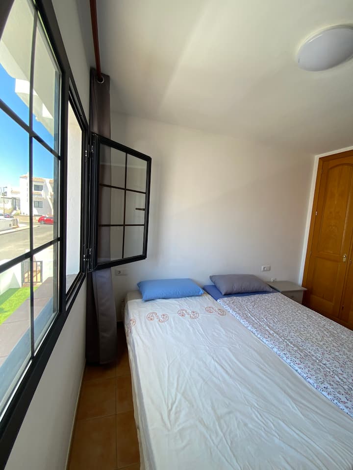 Esquinzo | Private Room For 2 - Corralejo