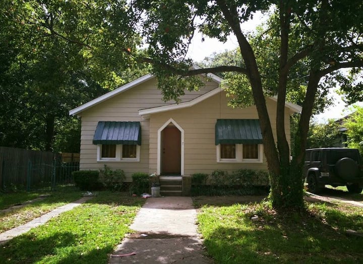 Cool Corporate Apartment. 2bedroom - Lake Charles, LA