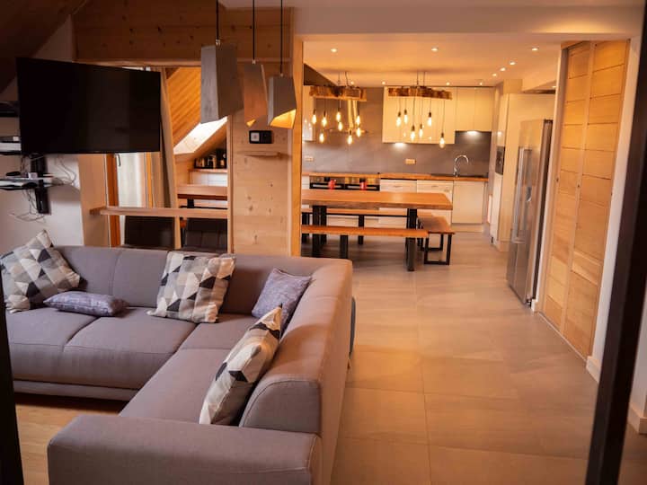 Spacious South Facing Ski Apartment With Wifi, 6 Bed/4bath Duplex. Stunning View - Les Deux Alpes