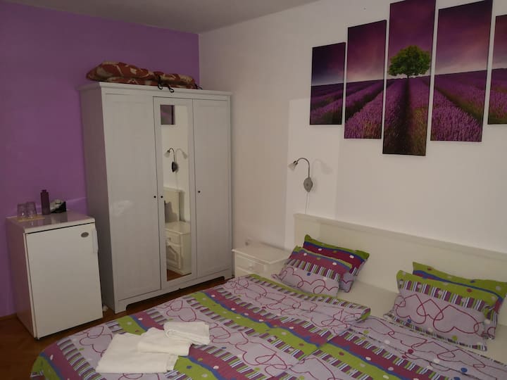 Room With Bathroom Lavanda 2 Min From Beach - Poreč