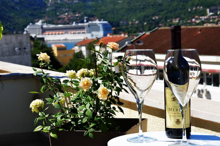 Luxury Duplex Apartments P&i With Amazing View - Kotor