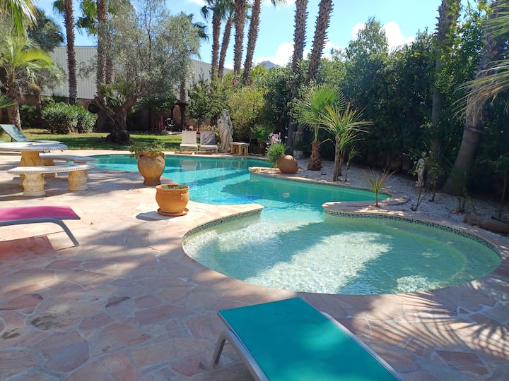 Villa 6 Personnes Avec Piscine Balneo - Le Muy