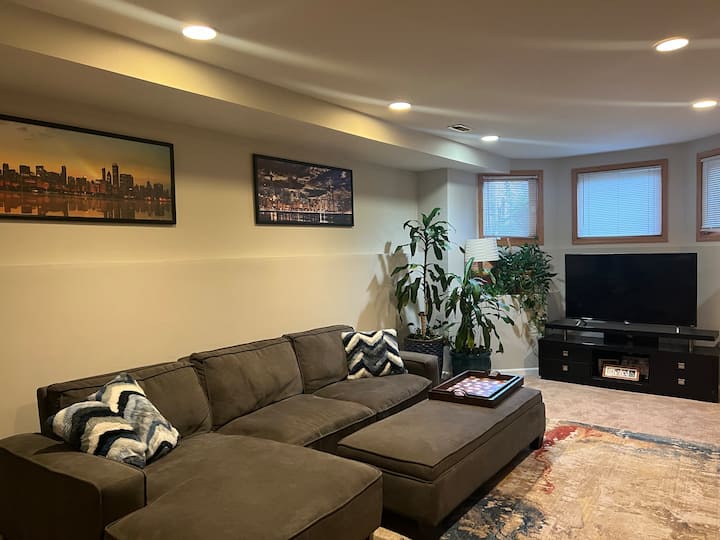 Chicago-themed Condo - East Village - Chicago
