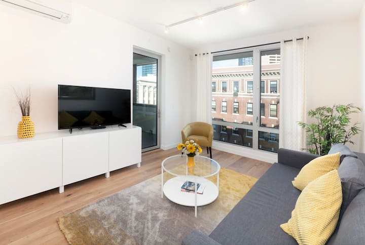 Condo In Hayes Valley W Private Balcony - San Francisco, CA