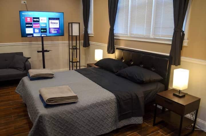 Cozy Apartment In Lake View - Logan Square - Chicago