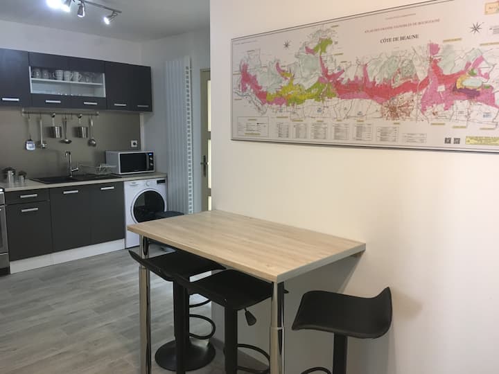 Les Vents D’anges , Au Cœur De Meursault - Meursault