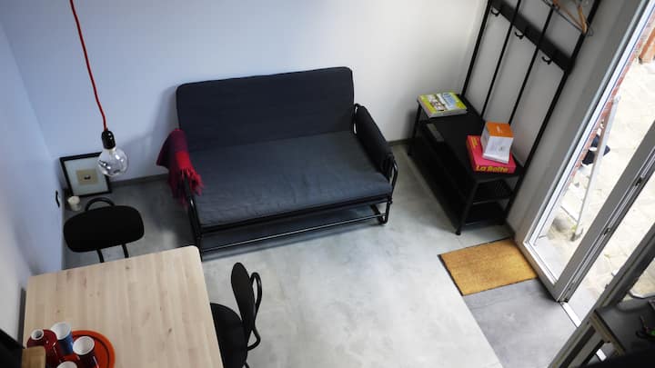 Studio Récent , Calme Rdc Cour, 15 Min La Défense - La Garenne-Colombes