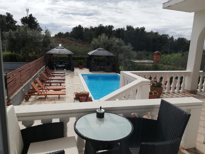 Luxury One Bedroom Apartment Natura With Pool - Bibinje