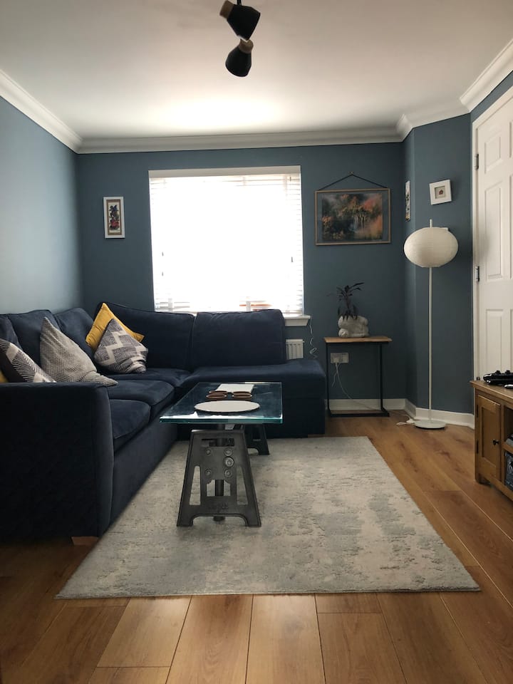 Private Loft Bedroom & En-suite In Leith & Parking - Edinburgh