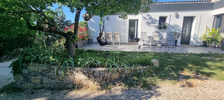Agréable Maison Avec Jardin Privé - Nîmes