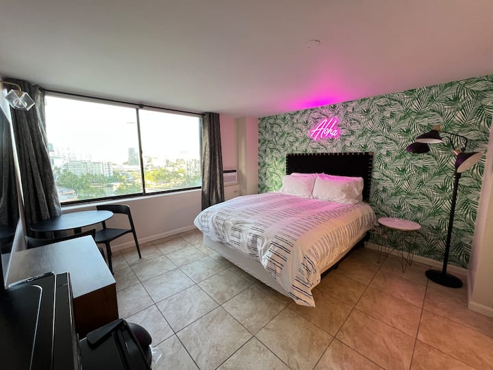 Waikiki Studio With Mountain View’s - Honolulu