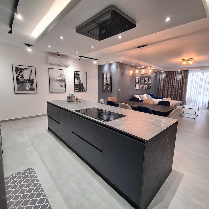 Designer One Bedroom With Lovely Terrace, Balluta - Malte