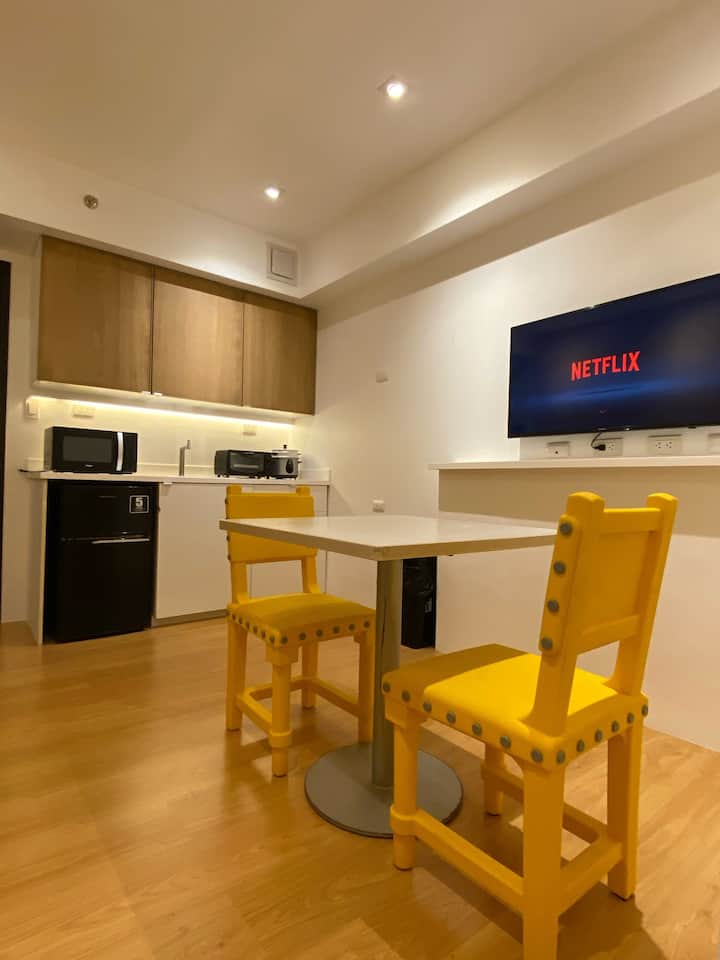 Lovely 1 Bedroom With Pool Access Free Wifi - Cagayan de Oro