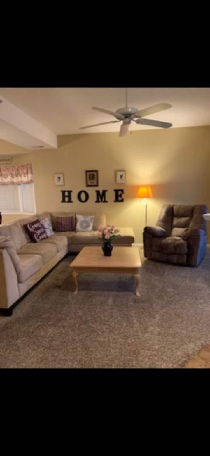 Spectacular Lake View Condo - 奧扎克湖