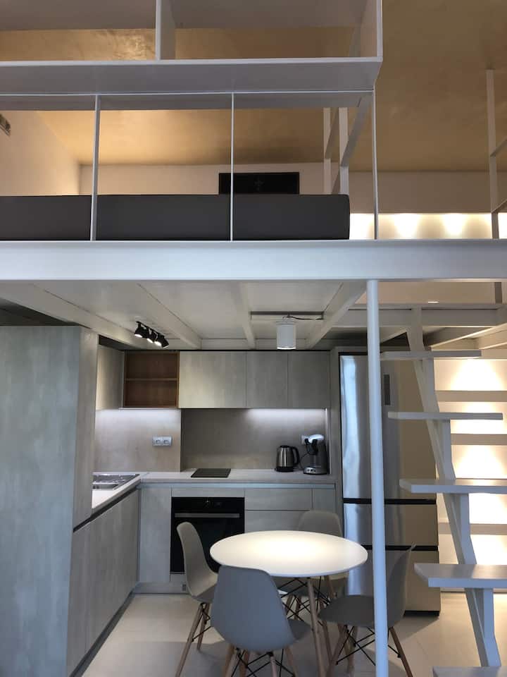 Renovated Loft Apartment 2 Full Bathrooms And A/c! - Beausoleil