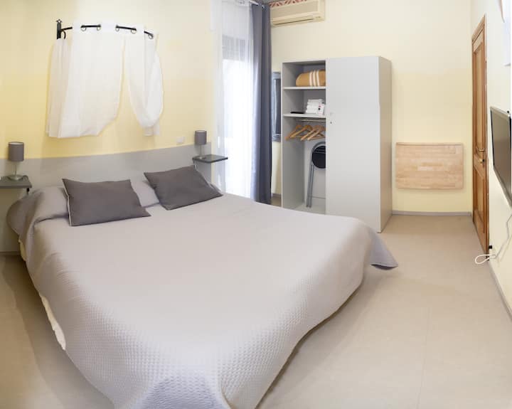 Tarchon Luxury B&b,  Camera Deluxe Con Bagno Priv. - Tarquinia