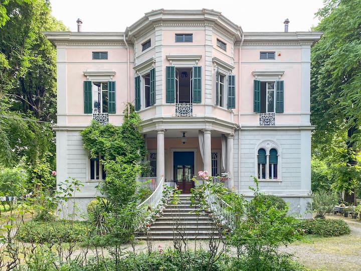 Chambres Dans Villa Du Xviii Eme - Parma
