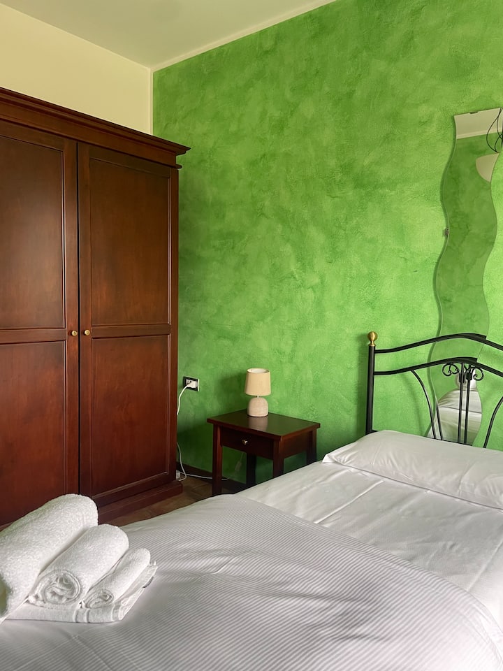 La Locanda Al 5, Stanza Matrimoniale - Saronno