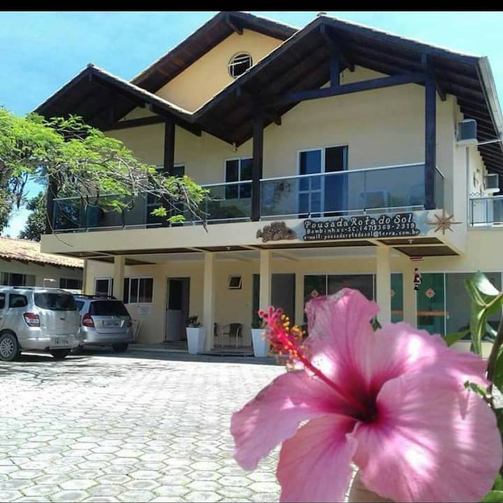 Pousada Rota Do Sol No Centro De Bombinhas, Suíte. - Bombinhas