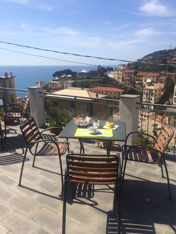 La Terrazza Di Iva, B&b La Terrazza Di Iva Vista . - Riomaggiore
