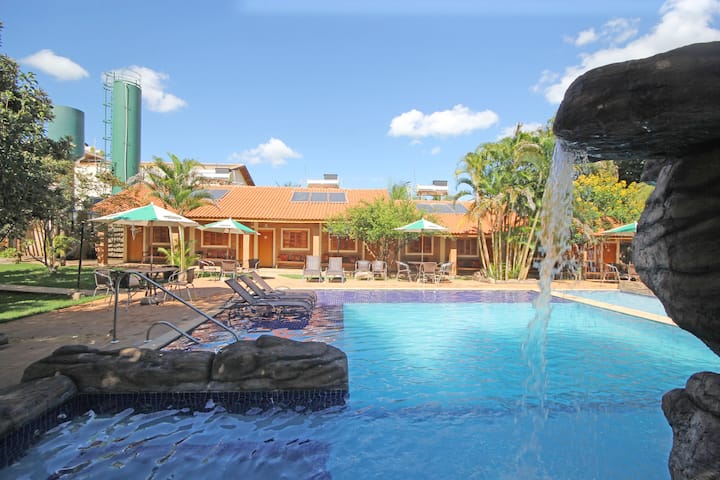 Pousada Faruk, Quarto Triplo Superior 8 - Olímpia