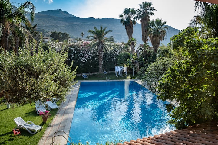 B&b Di Villa Megna Green Paradise Srl, Summer Sui. - Palermo