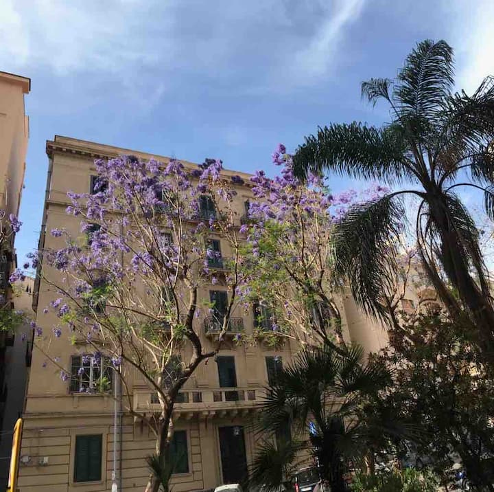Bibi, Stanza Matrimoniale - Palermo