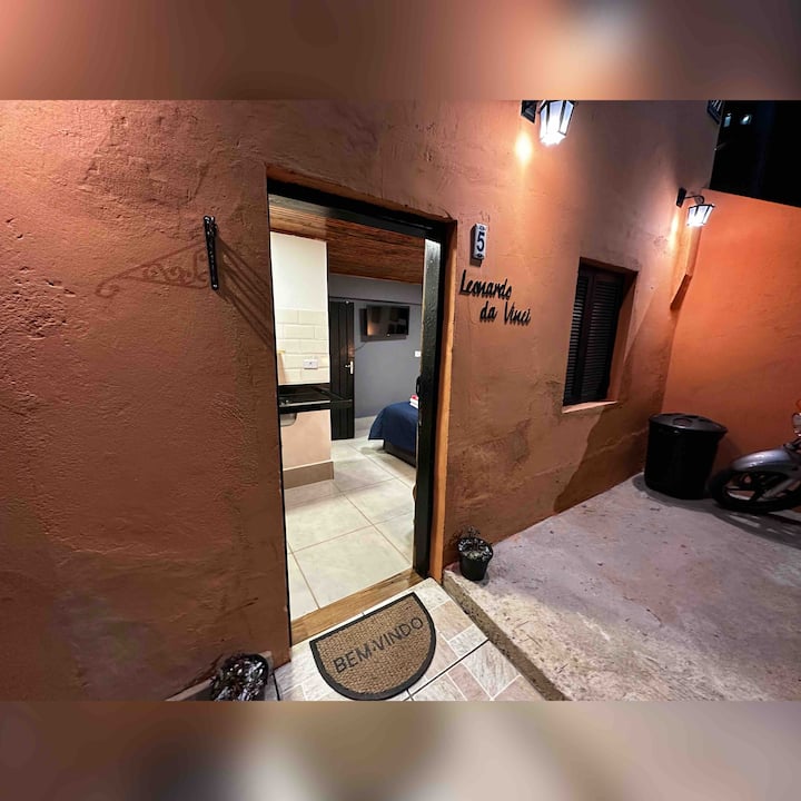 Villagio Di Fracalanza, 04. Suíte Leonid Afremov - Campos do Jordão